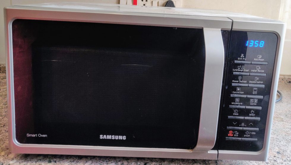 How to Bake in Microwave? A Tutorial for beginners